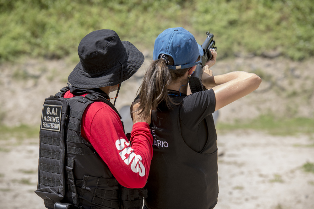 Formação de novos agentes penitenciários tem aulas de direitos humanos ...